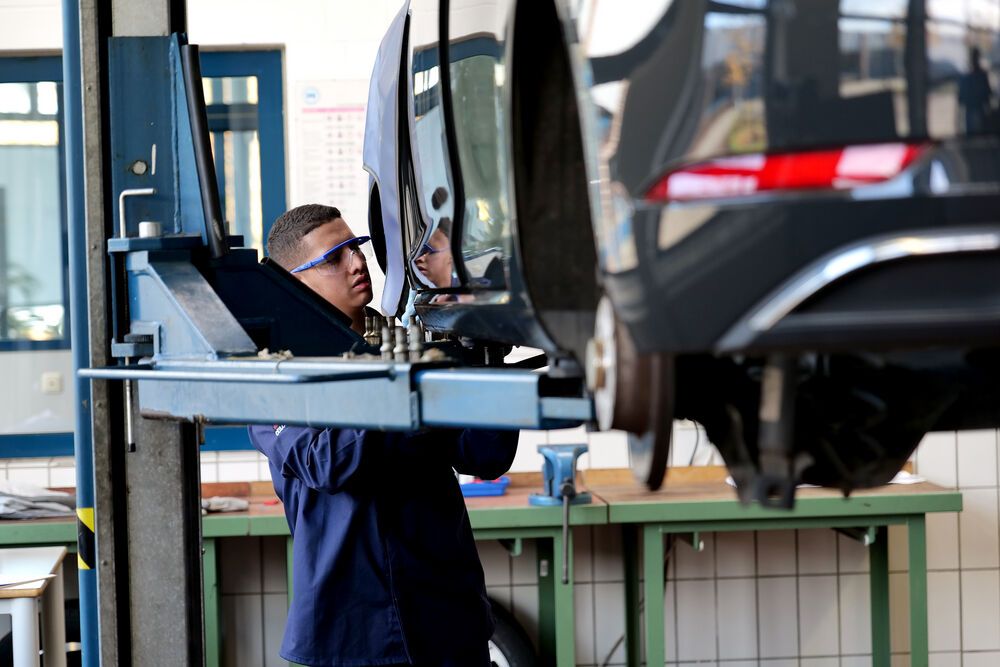 Die World Skills 2022 im Beruf Kfz-Mechatronik in Dresden || Bild 20 / 34