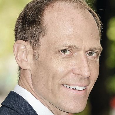 Prof. Dr. Bernhard Spengler erhält Fresenius-Preis