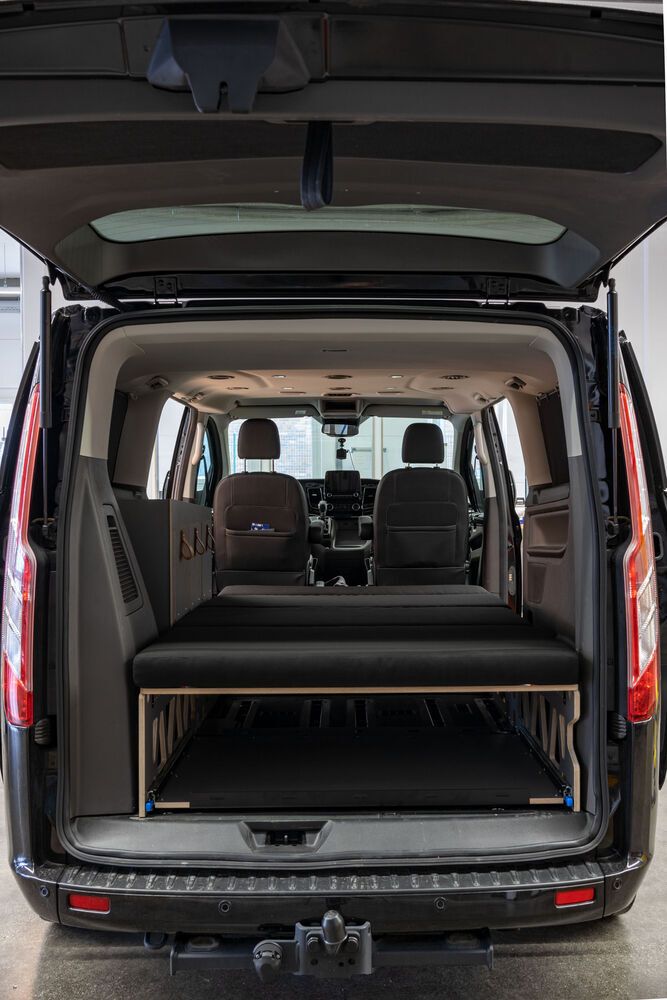 Das eigene Auto mit wenigen Handgriffen in einen Camper verwandeln ...