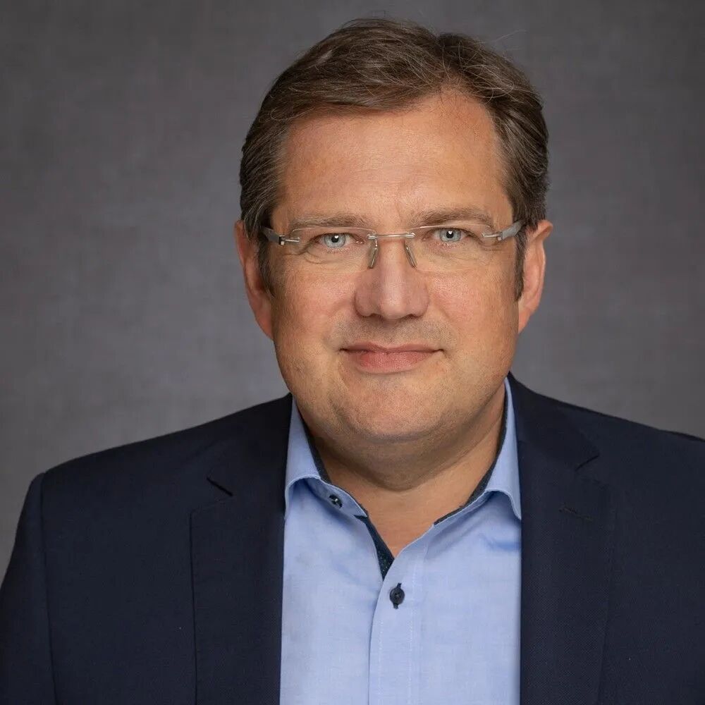 Transformationale Führung: Wie Produktionsunternehmen Kulturwandel schaffen