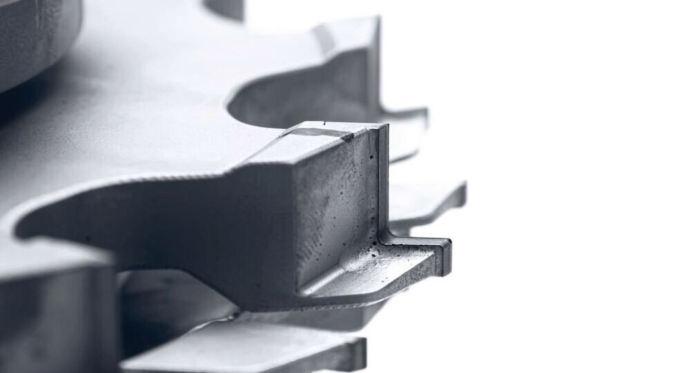 Microtech steigert Produktivität mit Lasertec 50 Precision Tool