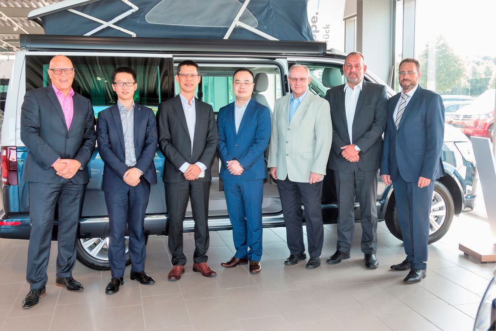 Chinesische Experten besuchten die Auto-Zentrale Thiel in Rheda-Wiedenbrück
