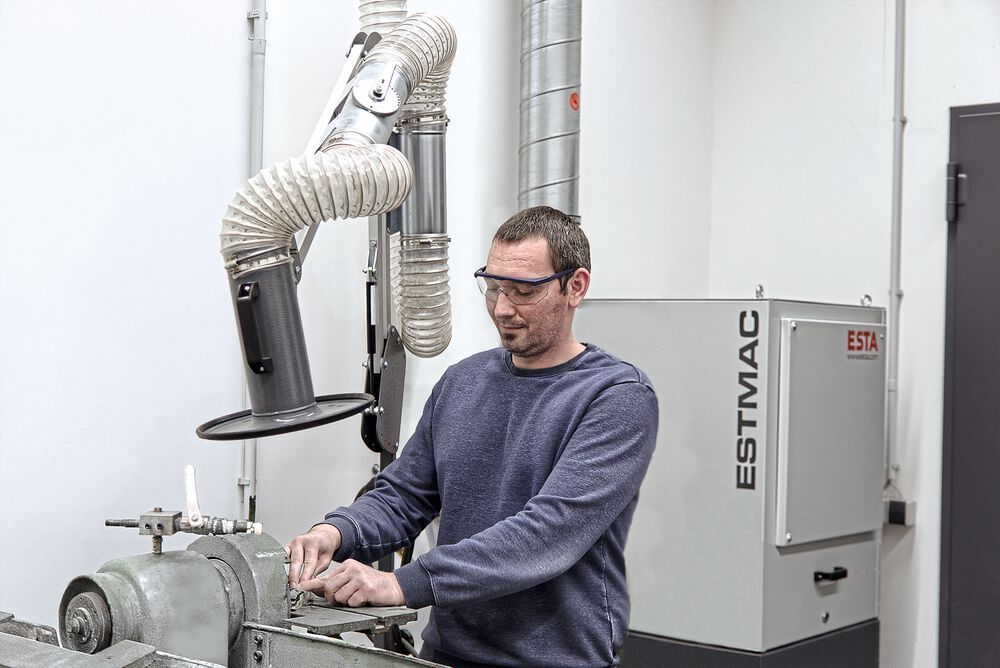 Absaugung: Staubfrei zum perfekten Schliff || Bild 1 / 4