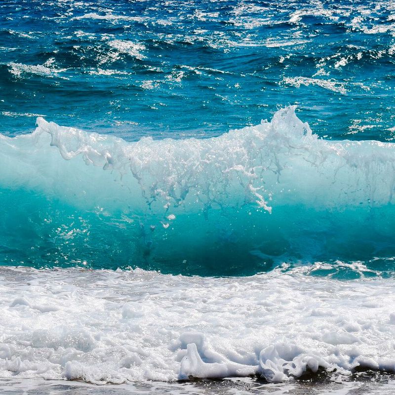 Green Hydrogen Production: Scientists Successfully Split Seawater ...