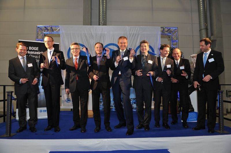 Boge eröffnet mit Spitzenpolitikern Komponentenwerk in Sachsen || Bild ...