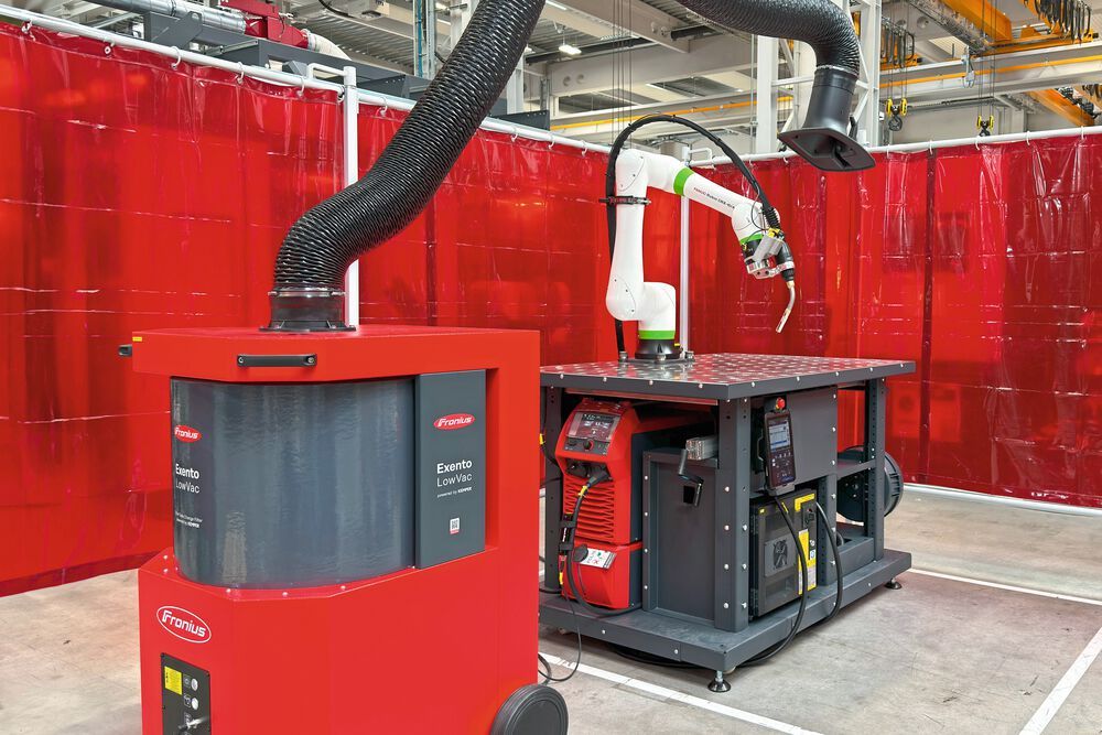 Cobots are revolutionizing welding in the metal industry