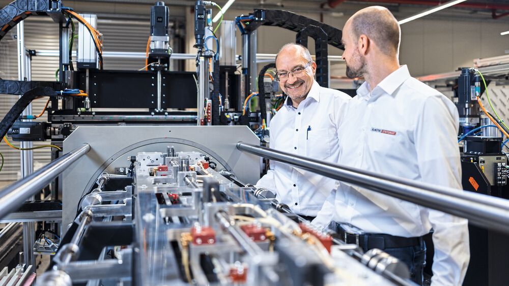 Innovative Stator-Wickeltechnologie für E-Autos der Luxusklasse ...