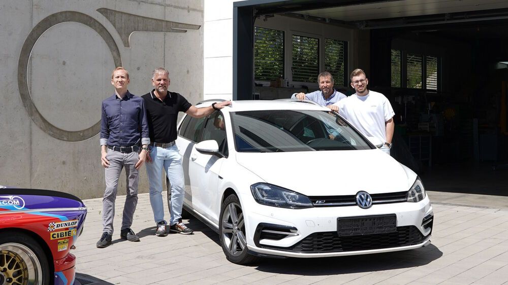 Vom Benziner zum Stromer in acht Stunden