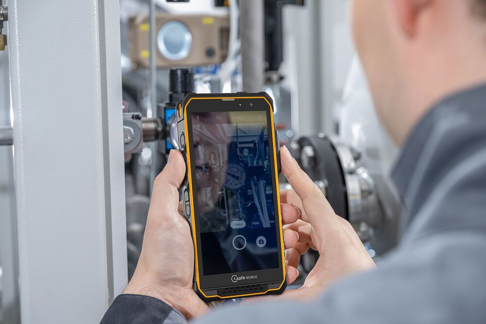 Neues Android-Smartphone für Ex-Zone 2/22 || Bild 2 / 4