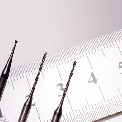 Teleskopspindel für mobilen Operationstisch