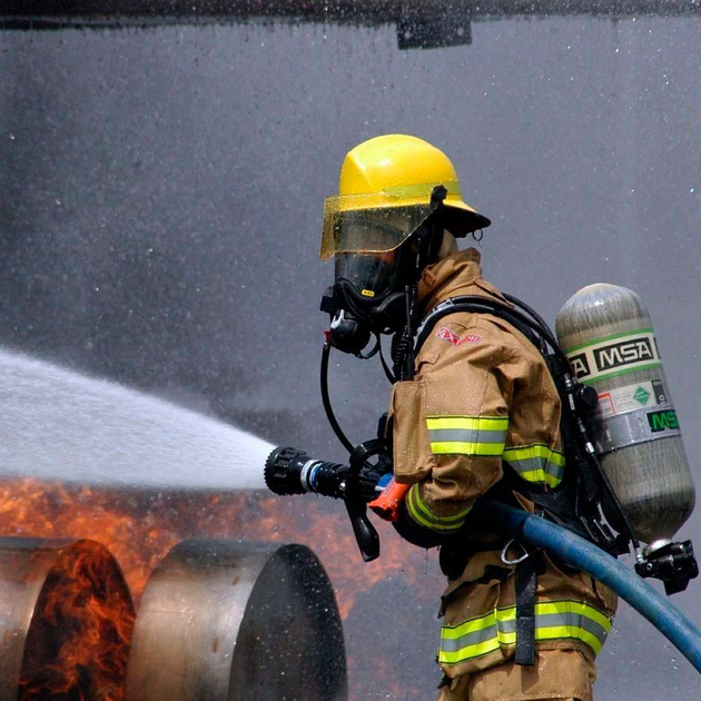 Site Accident Near Milan: Refinery Fire in Italy Raises Concerns