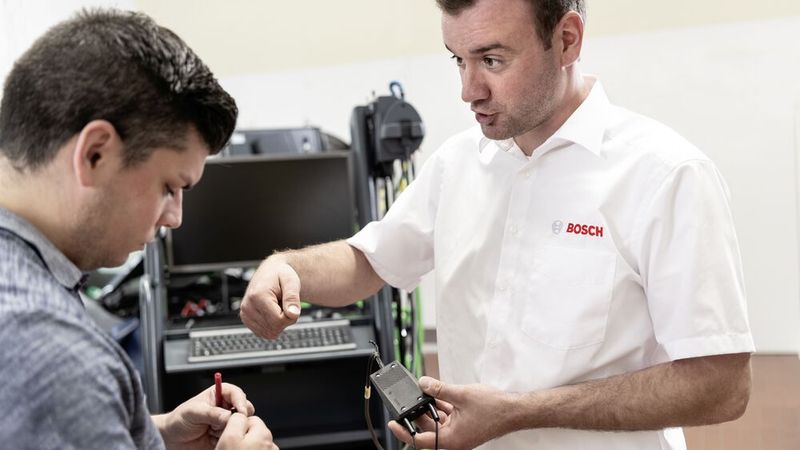 Bosch präsentiert auf der Automechanika sein neues Abgasmessgerät ...