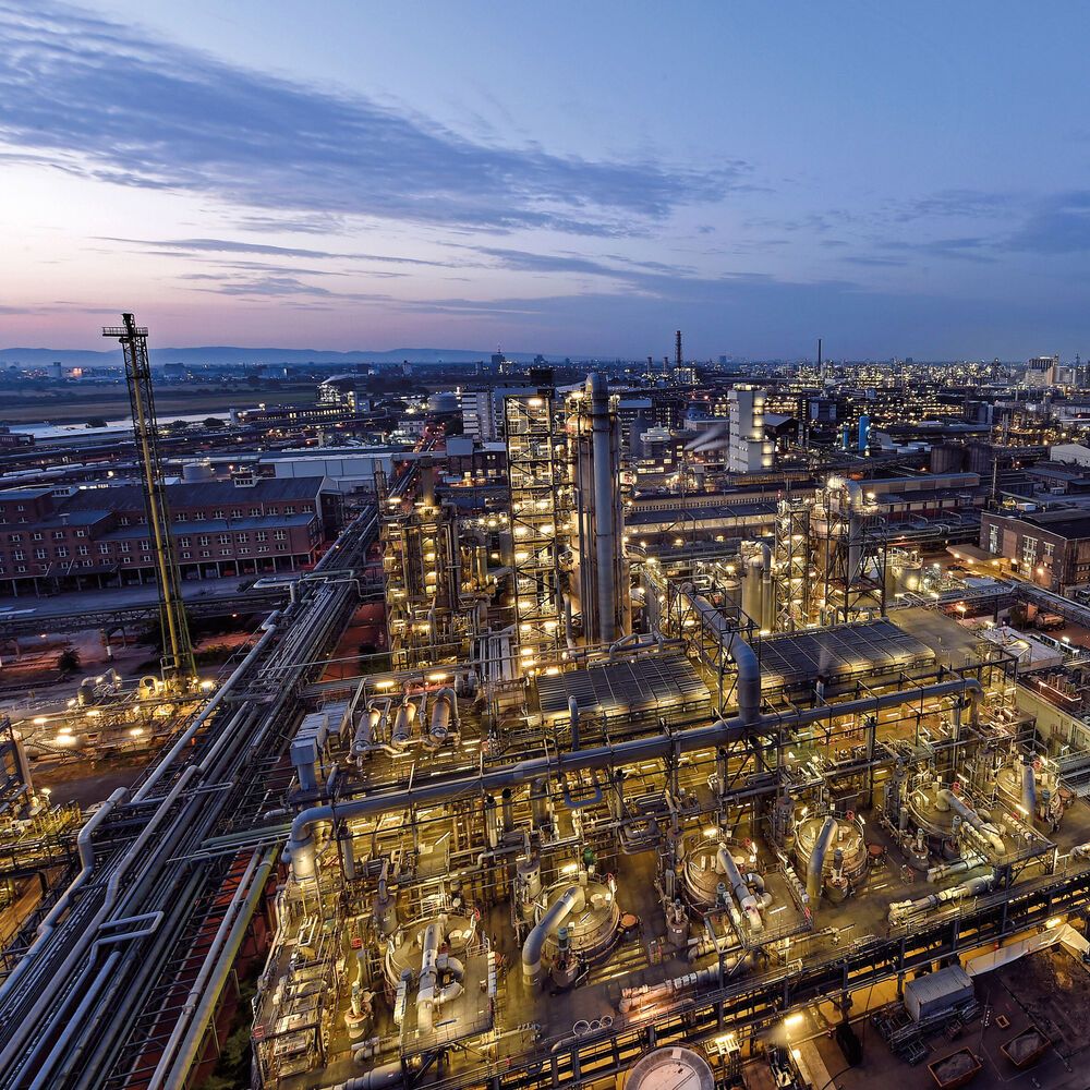 Als Hallen wie Kartenhäuser einstürzen – Jahrestage der BASF-Unfälle