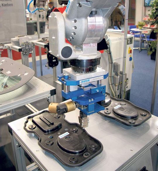 Reis Robotics reduziert mit der flexiblen Roboter-Extrusion die ...