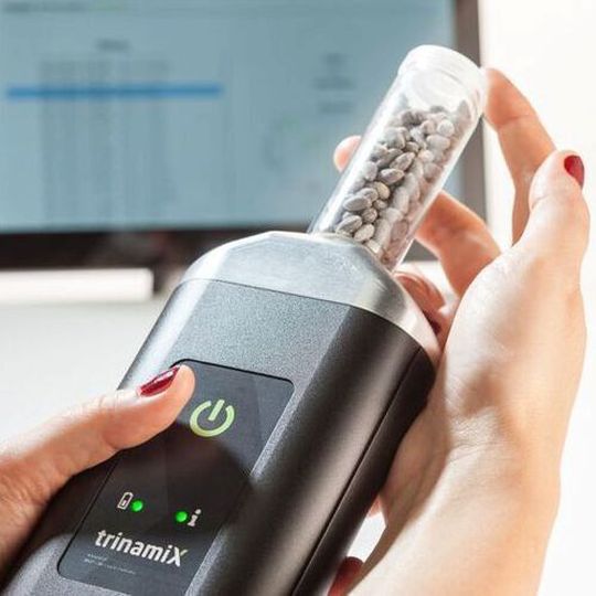 New Mobile near Infrared Spectroscopy Solution New Mobile near Infrared Spectroscopy Solution