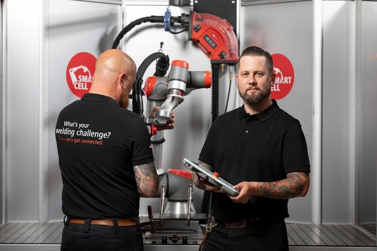 Fronius macht den Einstieg ins Cobot-Schweißen noch einfacher