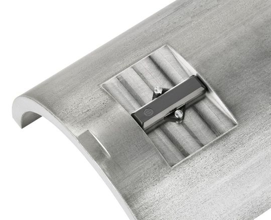 Harting integriert RFID in Metall mit drei Metern Reichweite