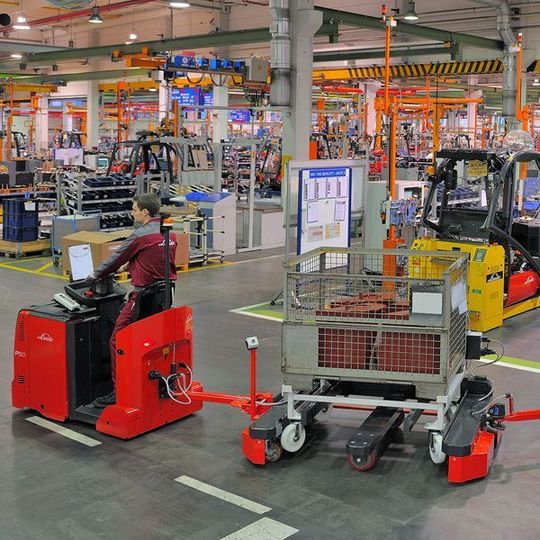 Transportfahrzeuge für schlanke Prozesse in der Produktionslogistik