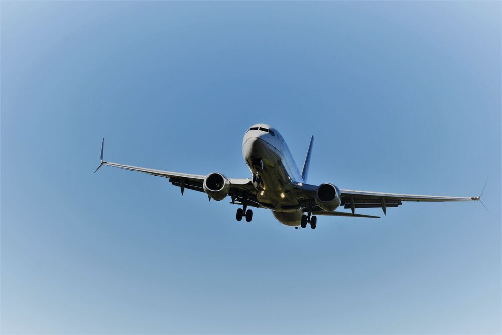 Probleme bei Boeing 737 Max 9: Lose Schrauben in mehreren Maschinen