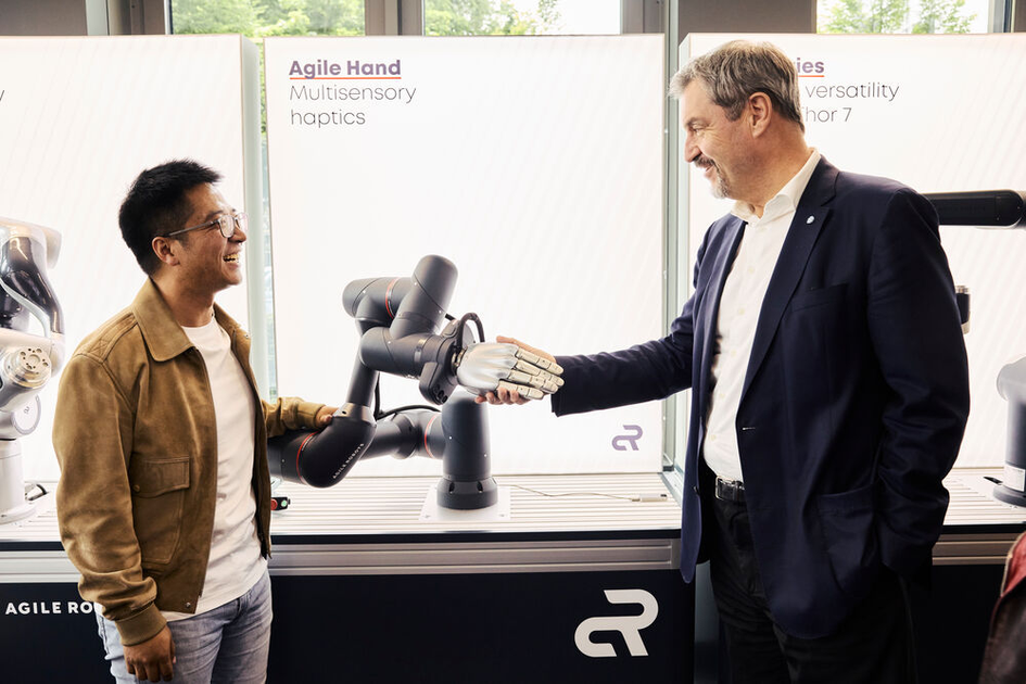 Agile Robots eröffnet globales Hauptquartier in München