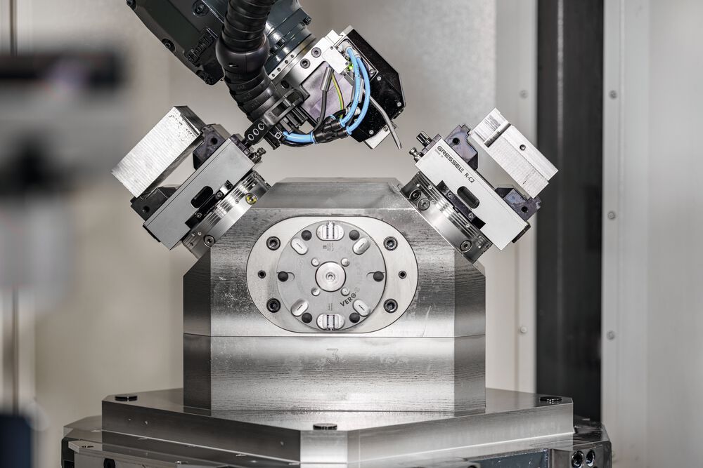 Automatisierte 6-Seiten-Bearbeitung komplexer Teile